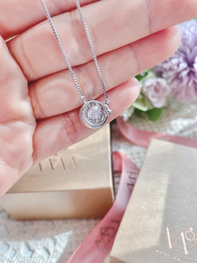 令人心動的閃耀光芒 – MONI HK Jewellery Dancing Stone系列 : 四月媽媽手記